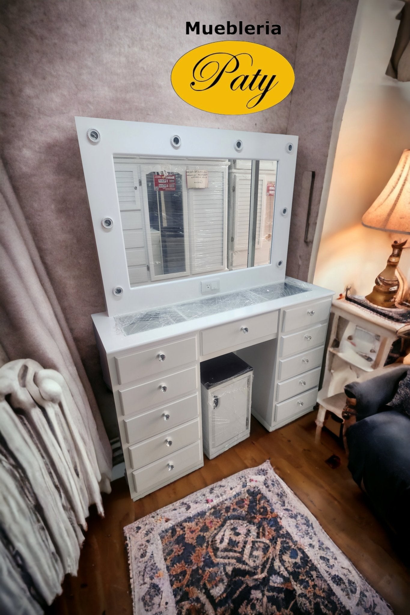 Tocador Vanity tipo Hollywood Gustavo con vidrio – Muebleria Paty